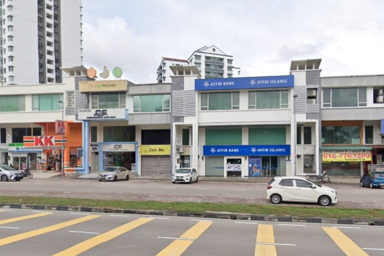 Affin Bank Johor Bahru, Jalan Kebun Teh 1, Larkin, 80350 Johor Bahru!